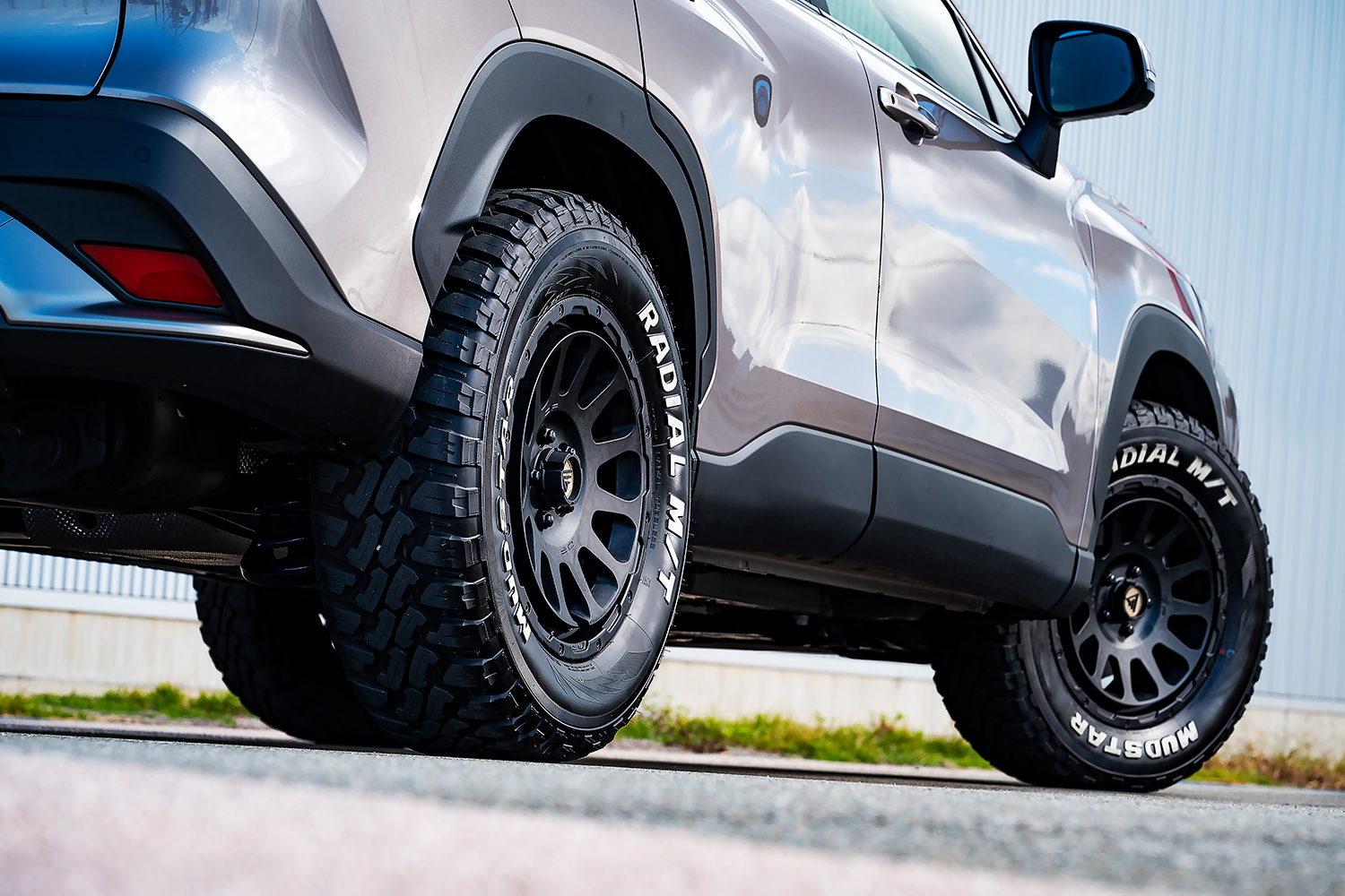 カローラクロス RAV CROSSコンプリート | グラビスオートファクトリー