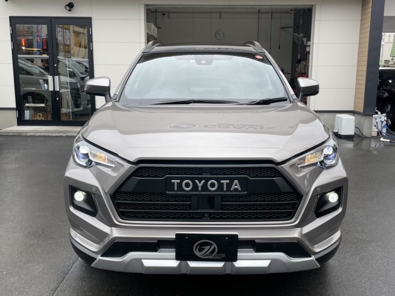 新車 カローラクロス RAV CROSSデモカー | グラビスオートファクトリー