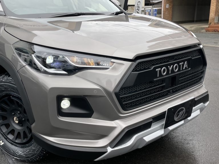 新車 カローラクロス RAV CROSSデモカー | グラビスオートファクトリー